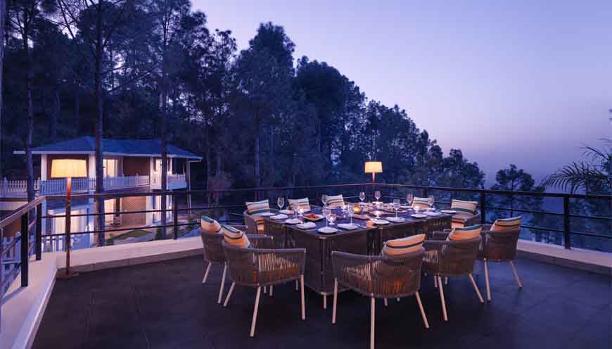 Luxury Hotels & Resorts in Kasauli, Mall Road - WelcomHeritage Santa ...